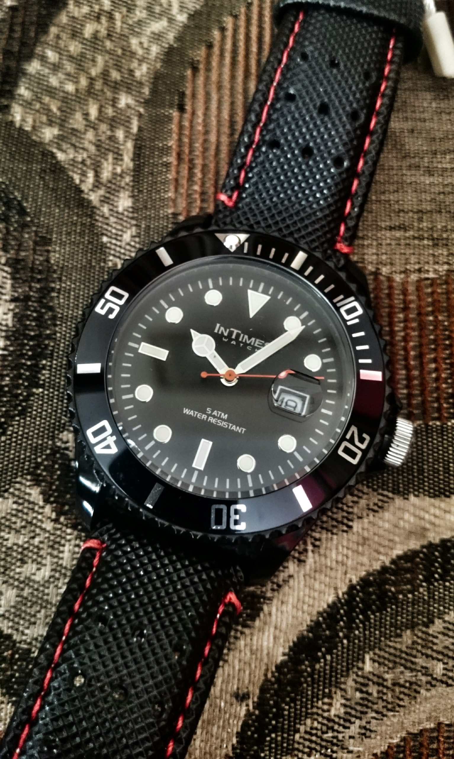 In Times 057L, Ulasan Dan Review