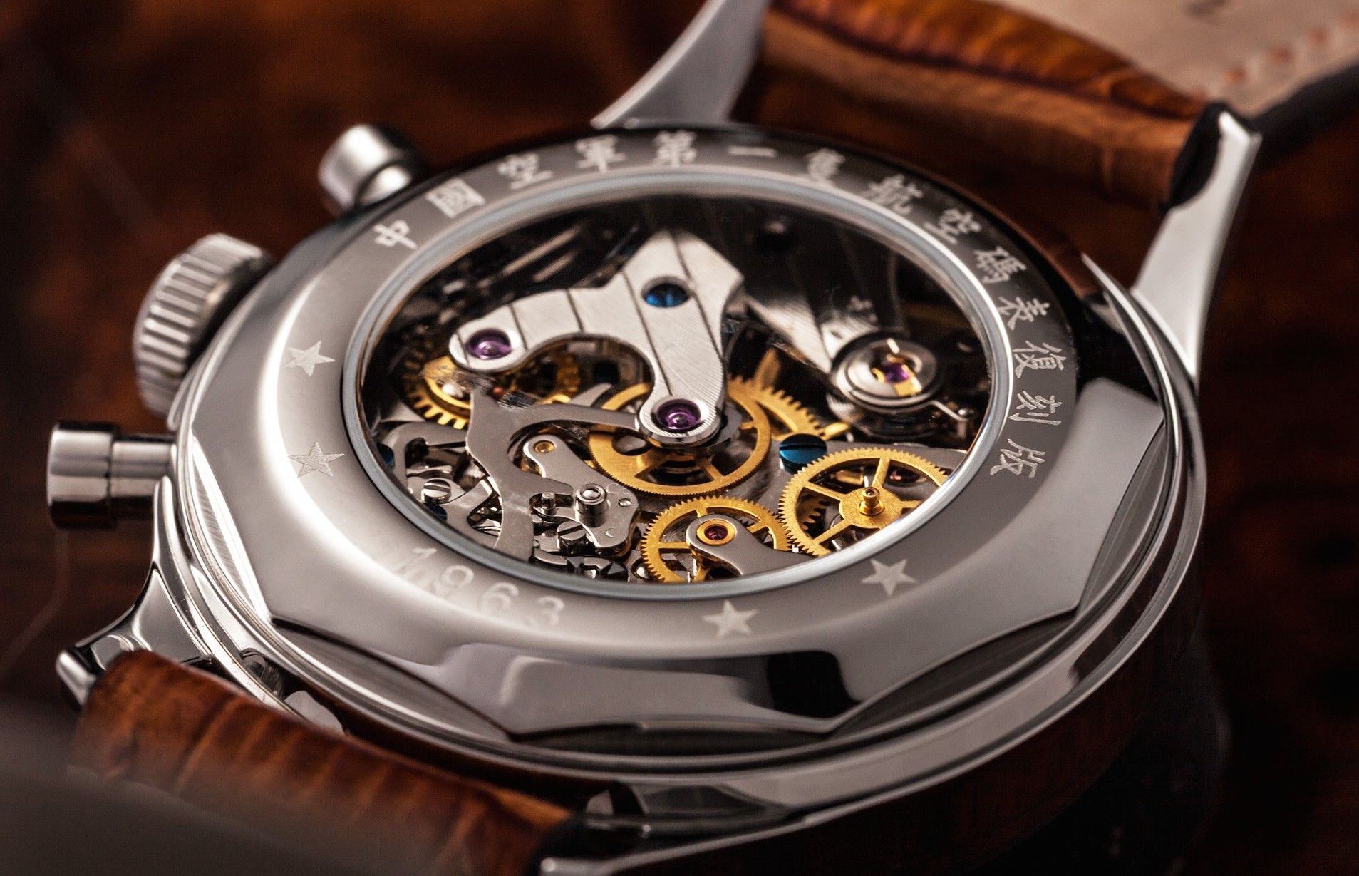 Ada Macam-Macam Case Back Jam Tangan, Apa Bedanya?