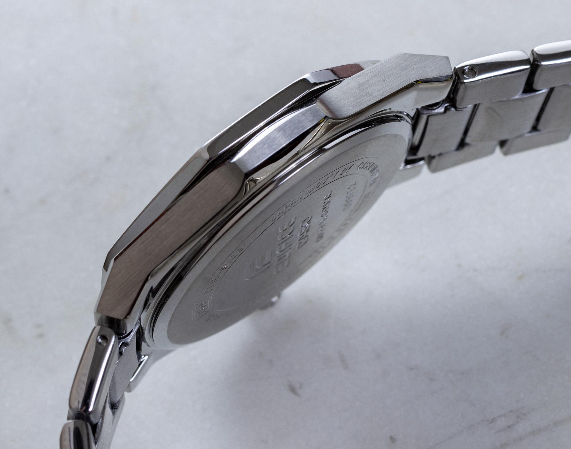 Hidden Gem Terbaru: Review Casio Edifice Slim “CasiOak” - Blog ...