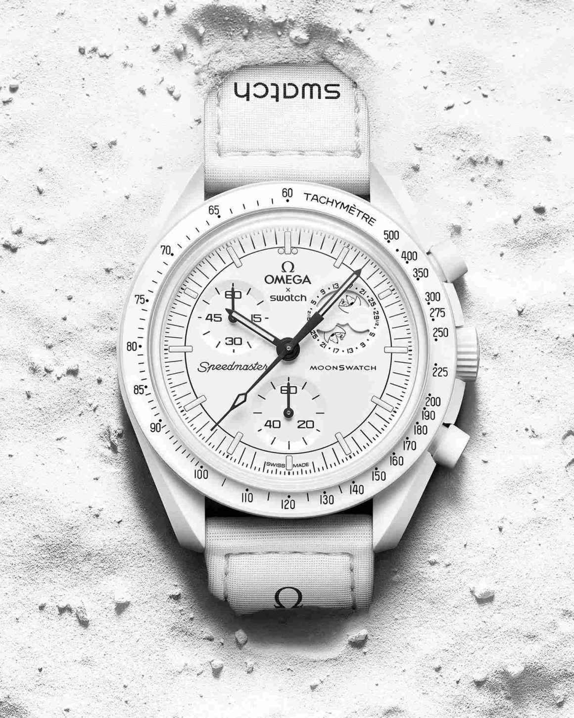 Swatch x Omega MoonSwatch Mission To The Moonphase, Ada Snoopy Tidur di ...