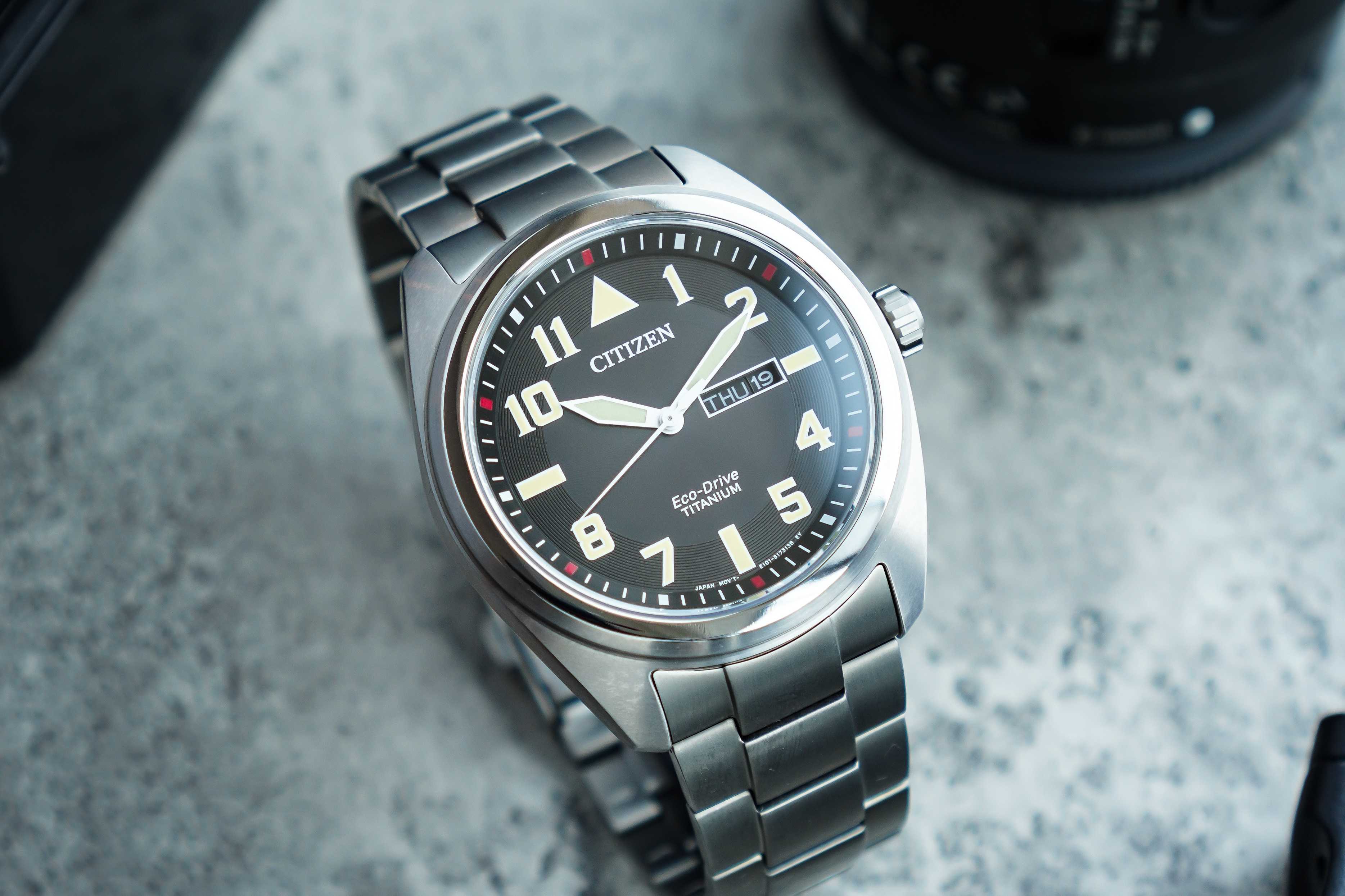 Hidden Gem: Jam Tangan Pilot Militer Citizen Eco-Drive Garrison BM8560 ...