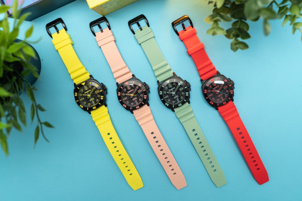 Tactical Dive Watch Namun Playful : Review Spinnaker Hull X SpongeBob ...